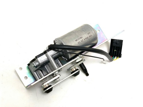 Genuine John Deere Windshield Wiper Motor RE151494 Tractor Sprayer ...