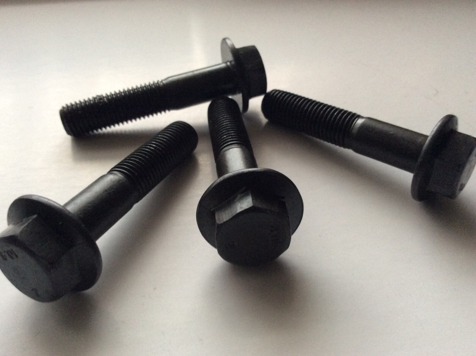 M8 M10 M12 M14 M16 Fine Pitch Thread Flanged Hex Bolts High Tensile ...