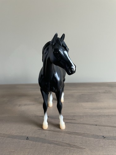 Retired Classic Breyer Horse #935 Black Best in Show Thoroughbred ...