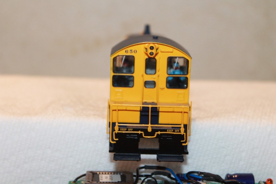 ** Broadway Limited Locomotives ** Santa Fe SW8 Switcher Locomotive ...
