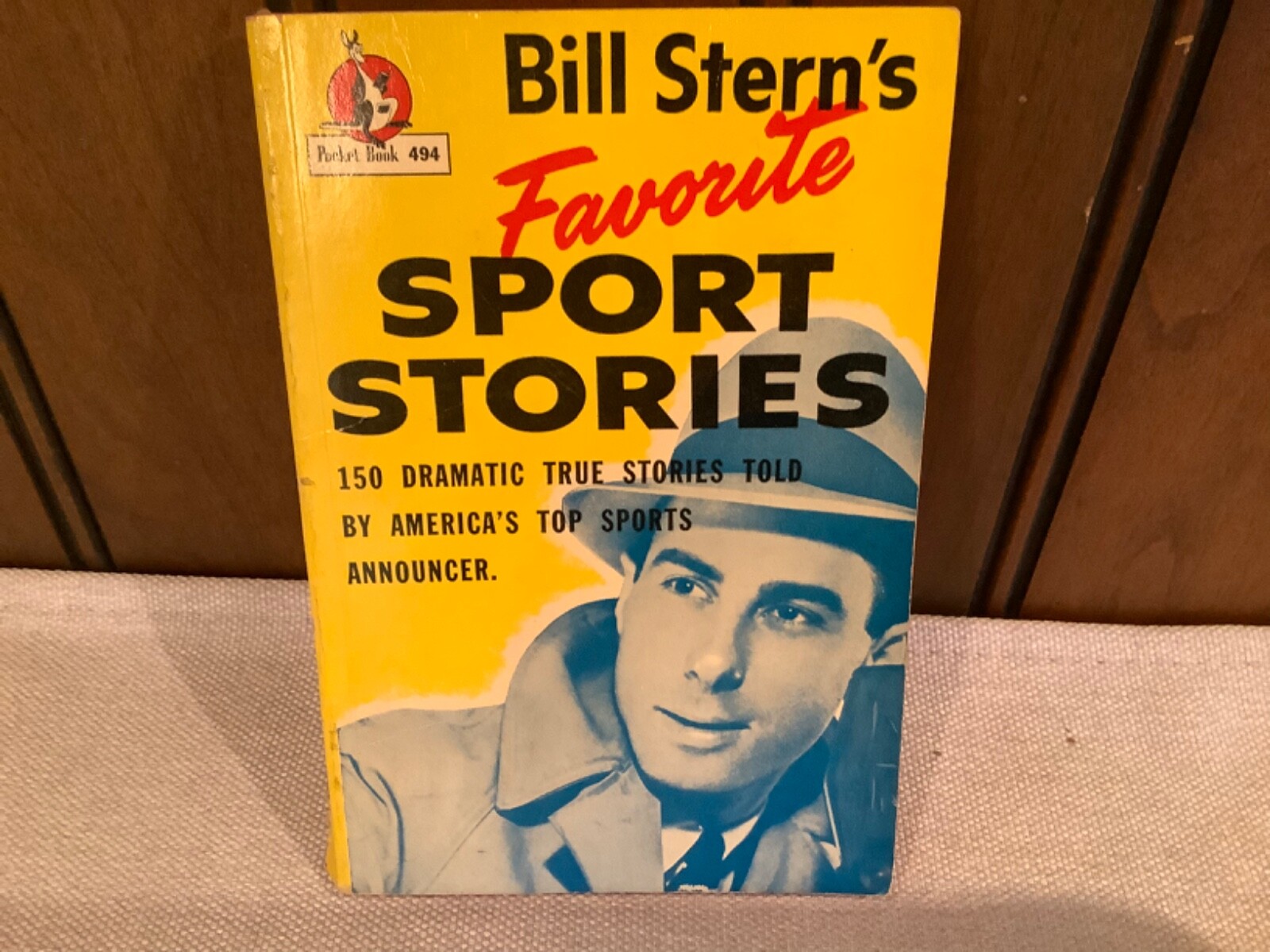 VINTAGE MLB MAJOR LEAGUE BASEBALL BOOKS & MAGAZINES, PUBLICATIONS 40 ...