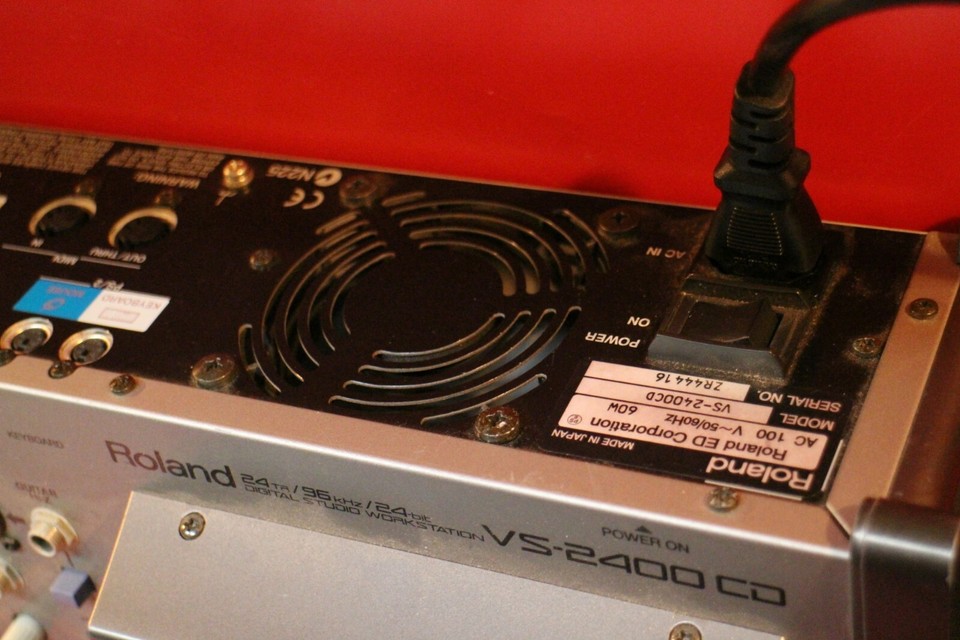 USED Roland VS-2400CD VS 2400 Digital Studio Workstation Recorder U1100 ...