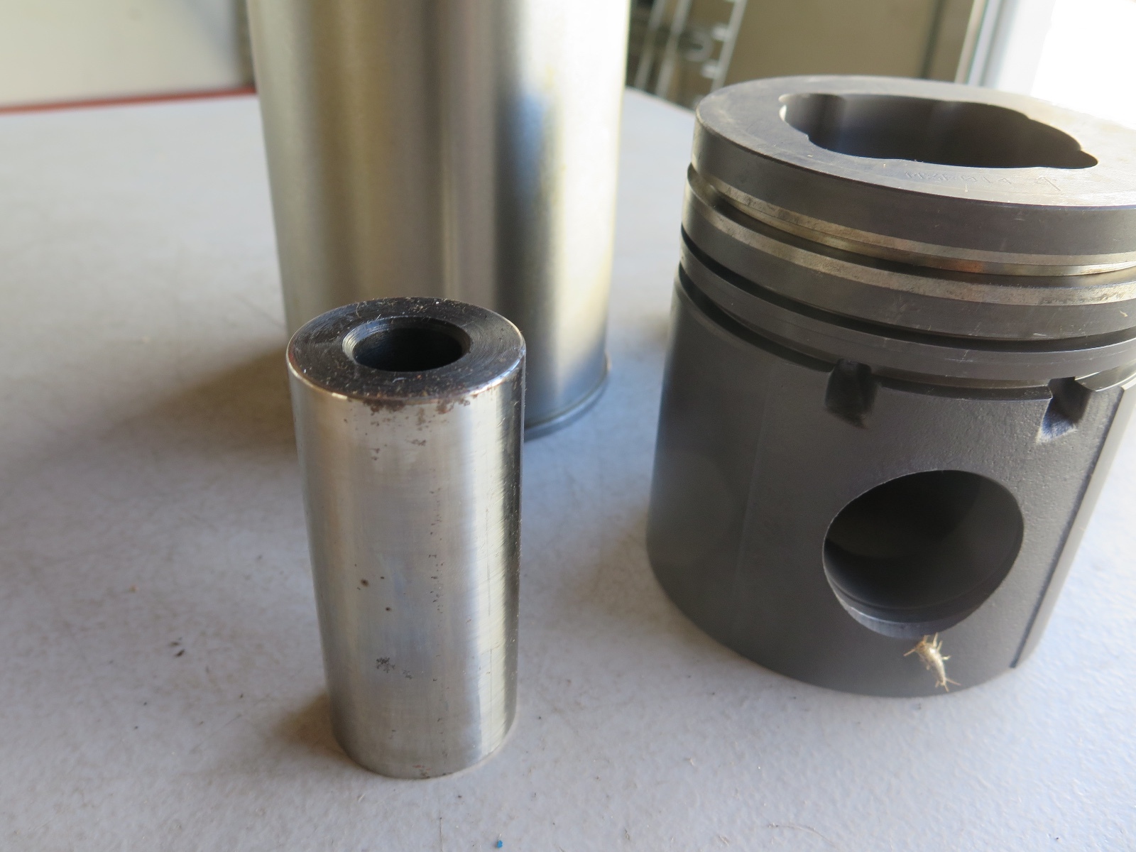 MaxiForce Diesel PCK275 Cylinder Kit Complete Perkins 1004.40T NOS (5 ...