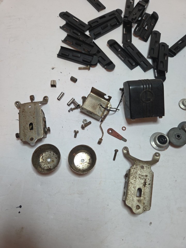 Lionel Bells Milk Car Parts Wheels Misc. O Gauge Parts Or Repair A50 | eBay