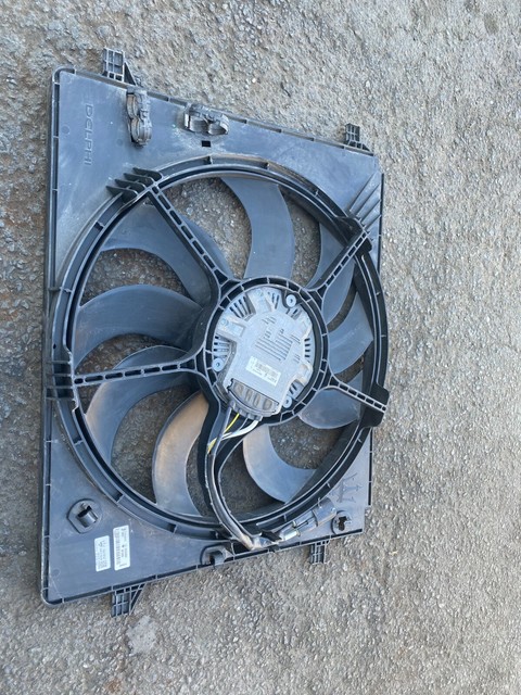 OEM Maserati Ghibli Front Radiator Air Cooling Fan Assembly 670030843 ...