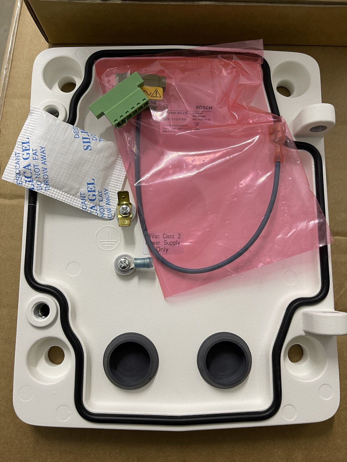 Bosch VGA-PEND-WPLATE AutoDome Pendant Arm Wall Plate 24VAC for sale ...