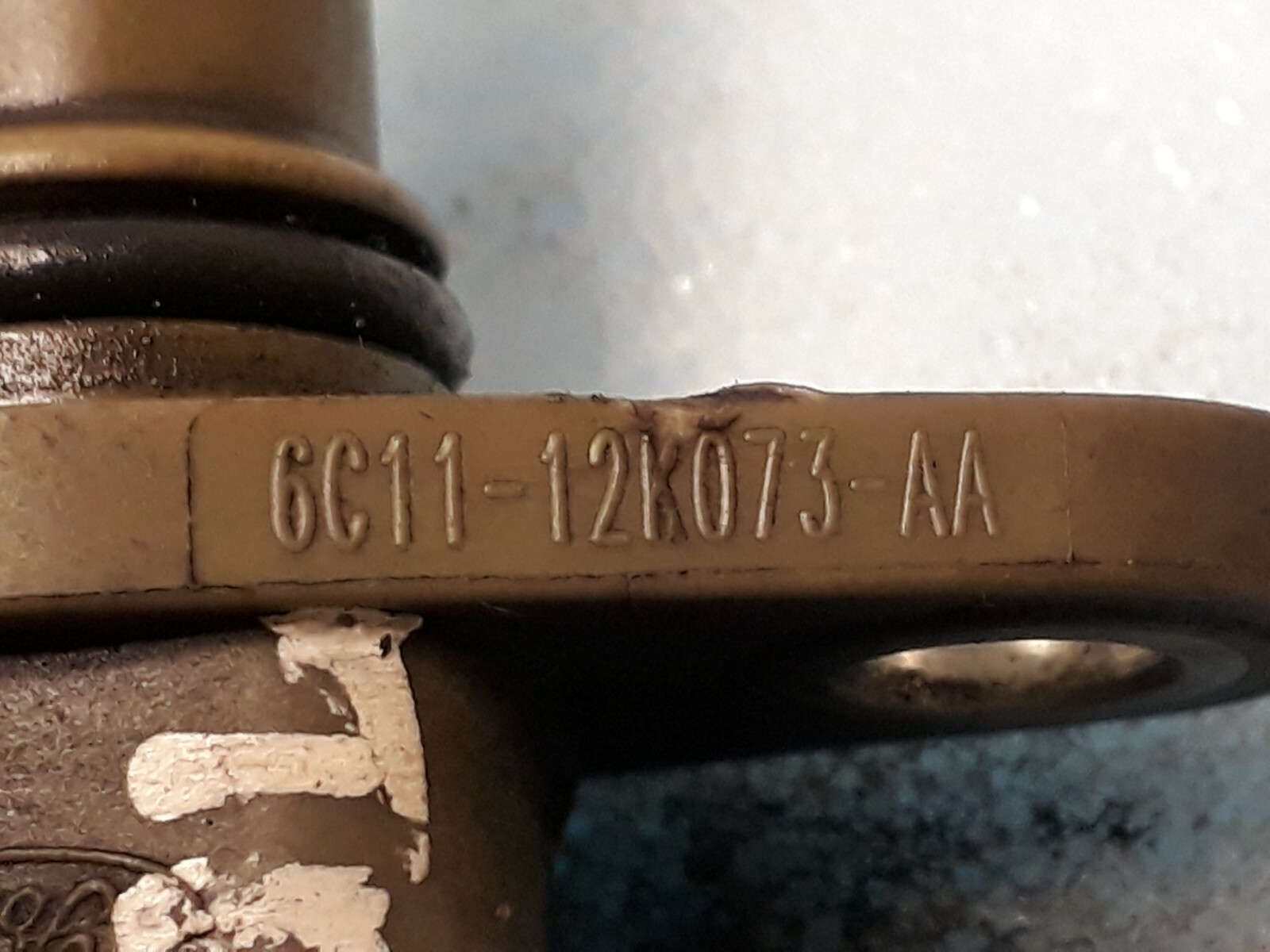 D7 Camshaft Position Sensor 6C11-12K073-AA For Ford Transit Bus Box ...