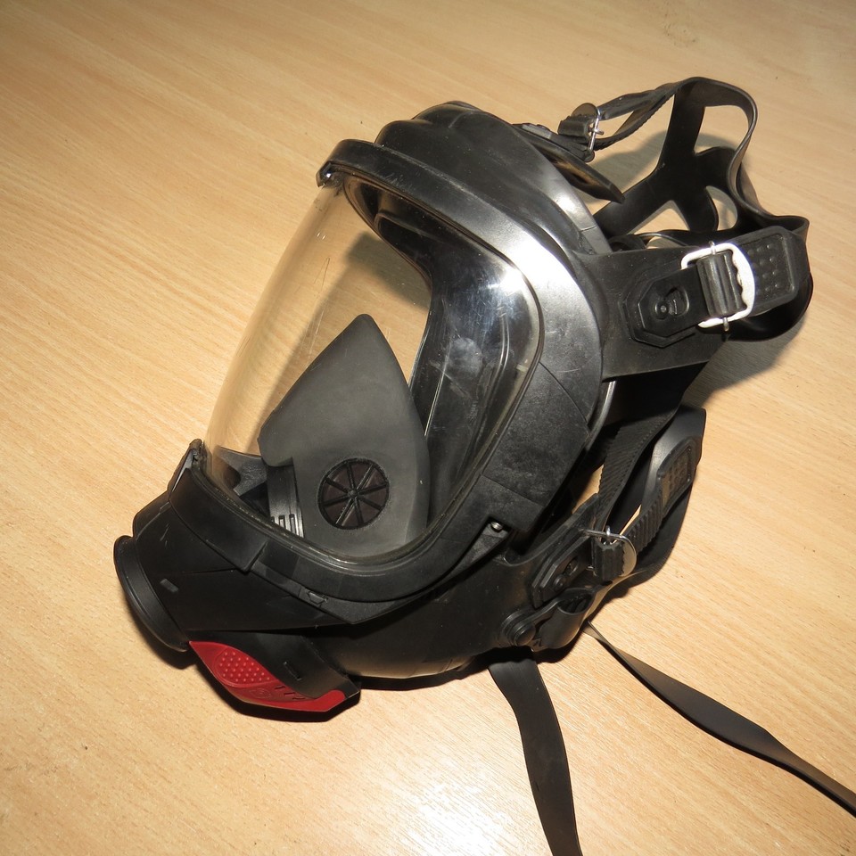Drager FPS 7000 SCBA Full Mask For Drager Breathing Apparatus Set, Size ...
