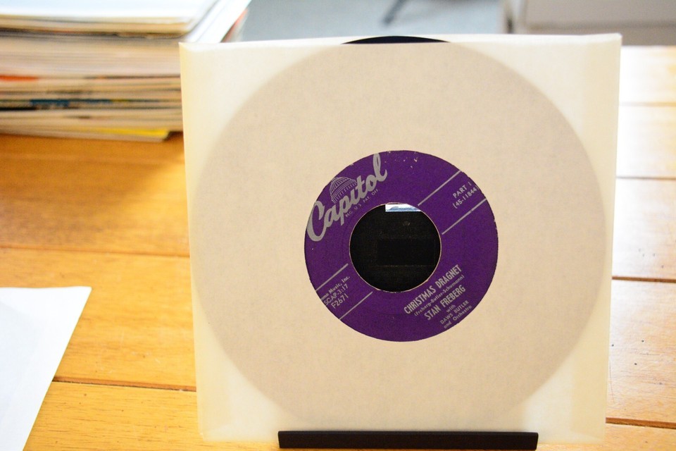 STAN FREBERG "CHRISTMAS DRAGNET" 45RPM 7" VINYL VG CAPITOL | eBay