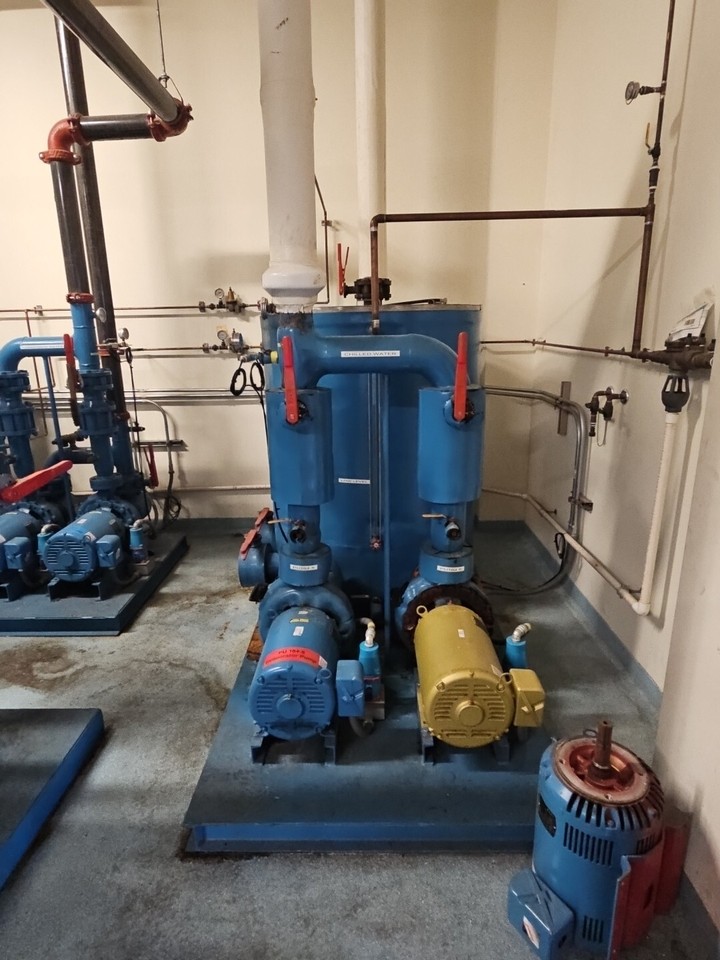 Trane Series R liquid chiller RTWA 1004 XH01 C3D0 WTN WITH ALL ...