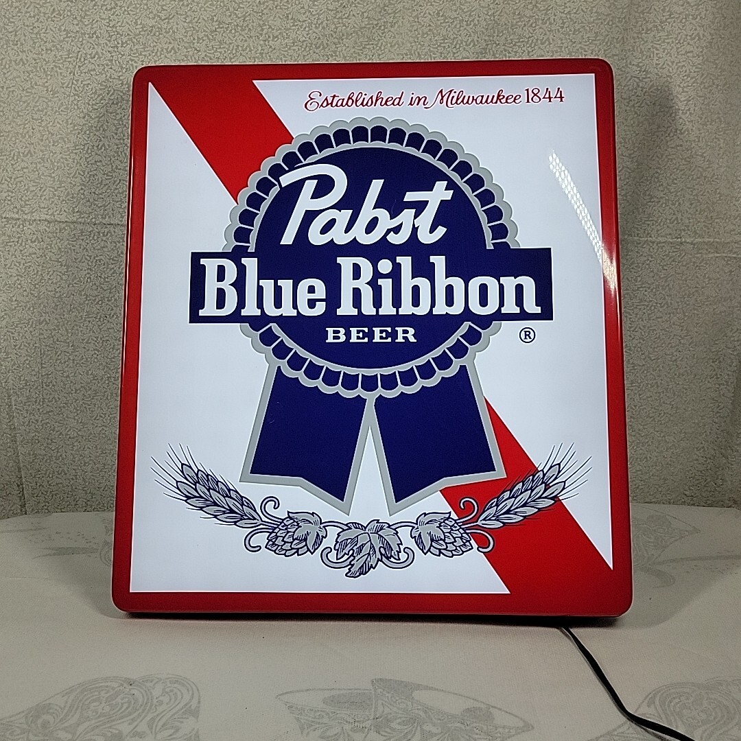 Pabst Blue Ribbon Beer Led Light Up Sign Milwaukee Bar Game Room Man ...