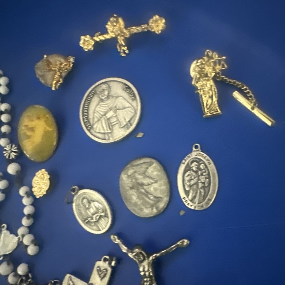 catholic religious collectibles Lot Pendants Jewlery Pins Charms ...