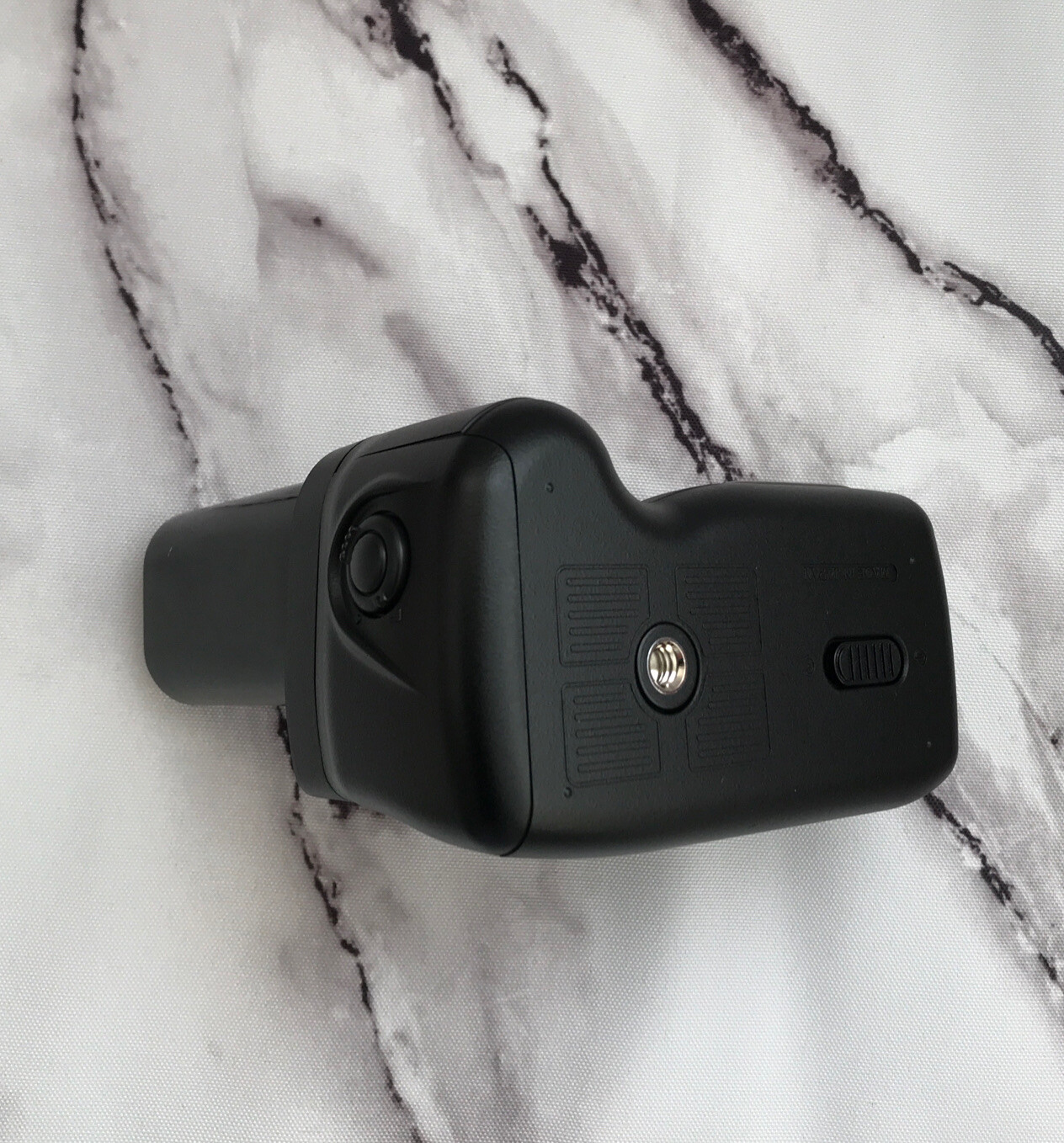 Nikon MB-E5000 Battery Pack (Made In Japan) | eBay