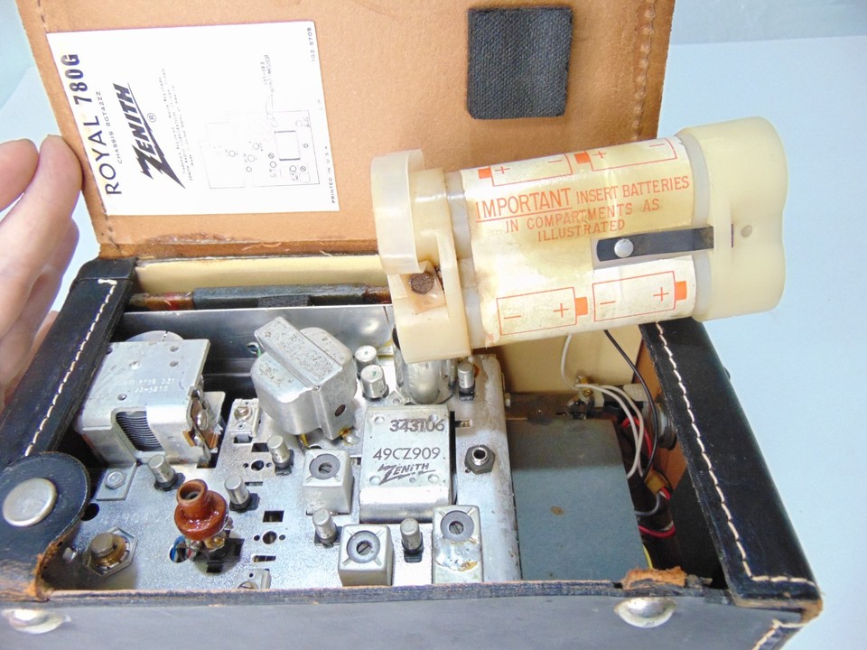Vintage Zenith Royal 780 Transistor Radio. Untested. | eBay