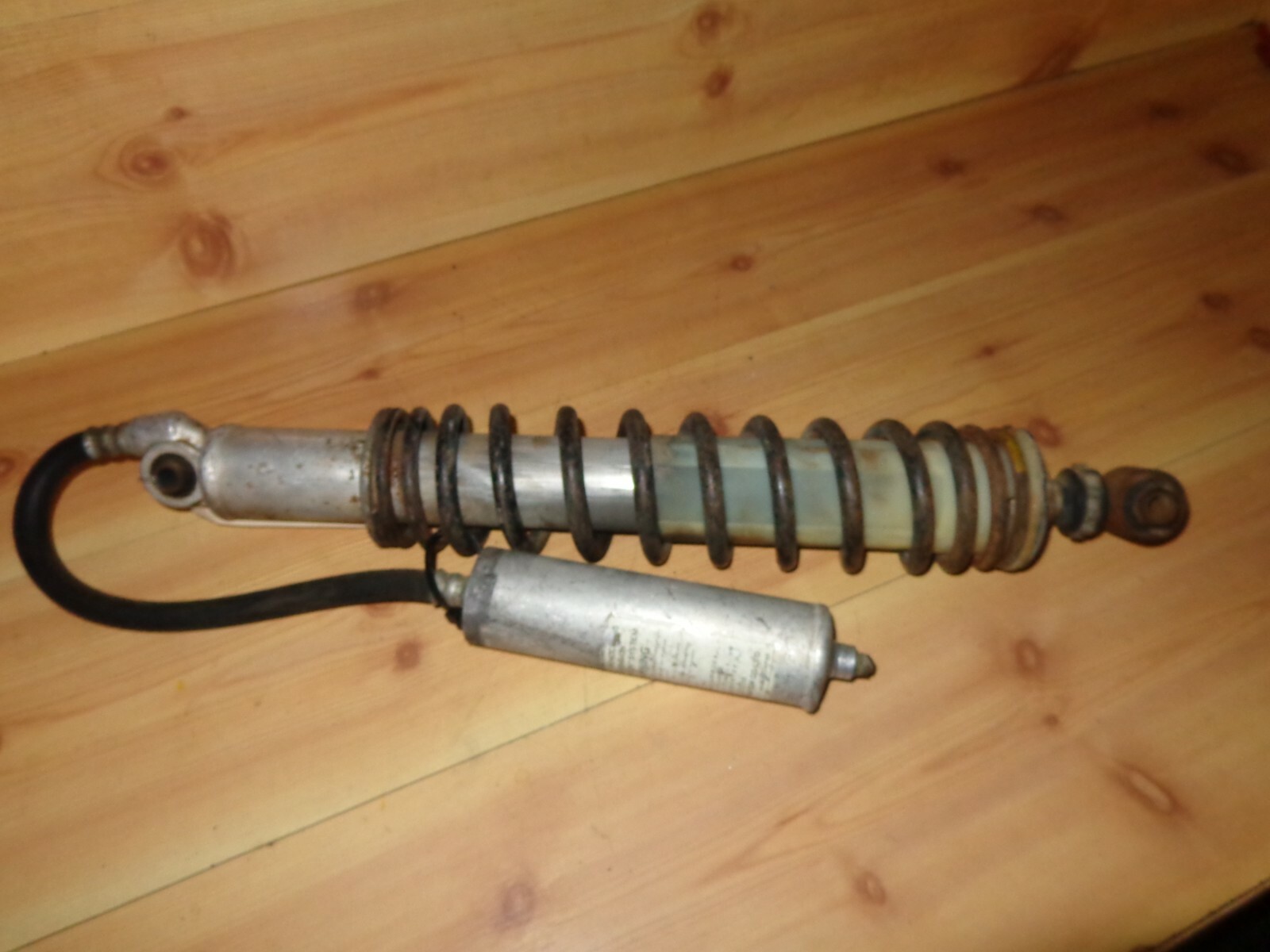 1980 Yamaha IT175 IT 175 Rear Shock Absorber 3R6-22210-00-00 | eBay