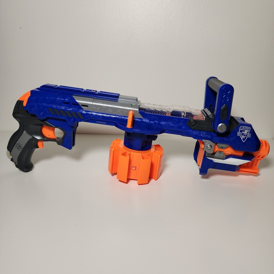 Hasbro Nerf N-Strike Elite Hail-Fire Blaster 8 Reload Clips & 74 Darts ...