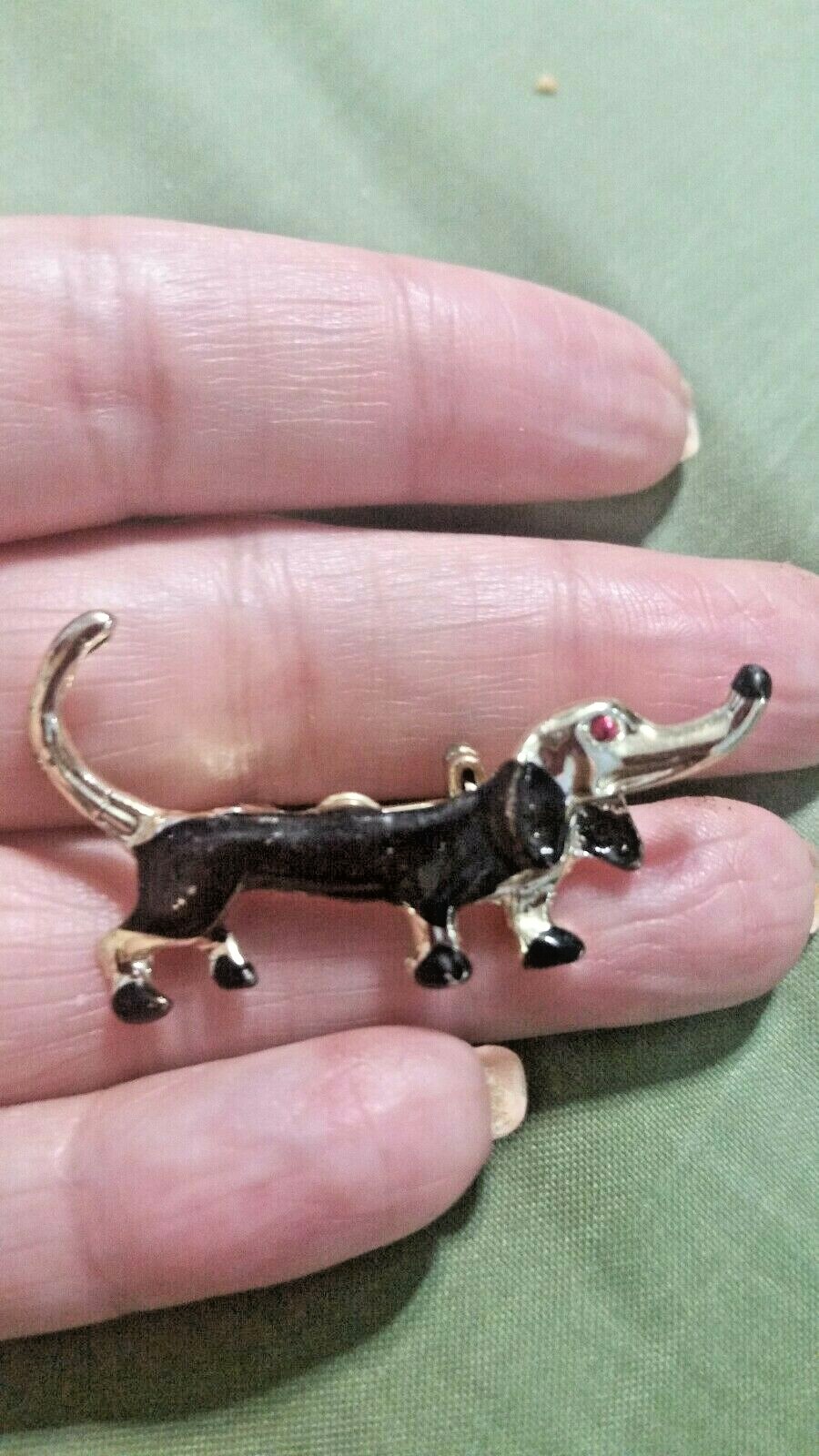 NICE VINTAGE Dacshund Weiner Dog Pin Brooch Lapel Black #097 | eBay