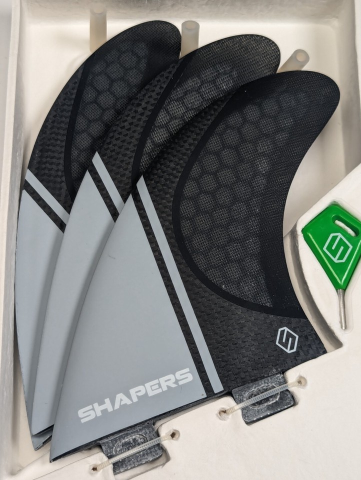 SHAPERS fins large stealth carbon Fits FCS-3 fin set tri thruster ...