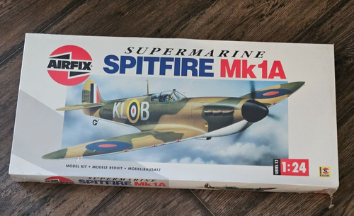Vintage 1993 Airfix Supermarine Spitfire Mk 1A 1:24 Factory Sealed HUGE ...