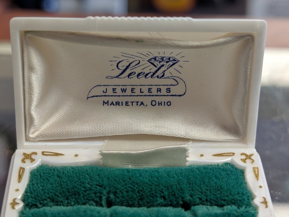 Vintage White Art Deco Celluloid Plastic Dome Presentation Ring Box ...