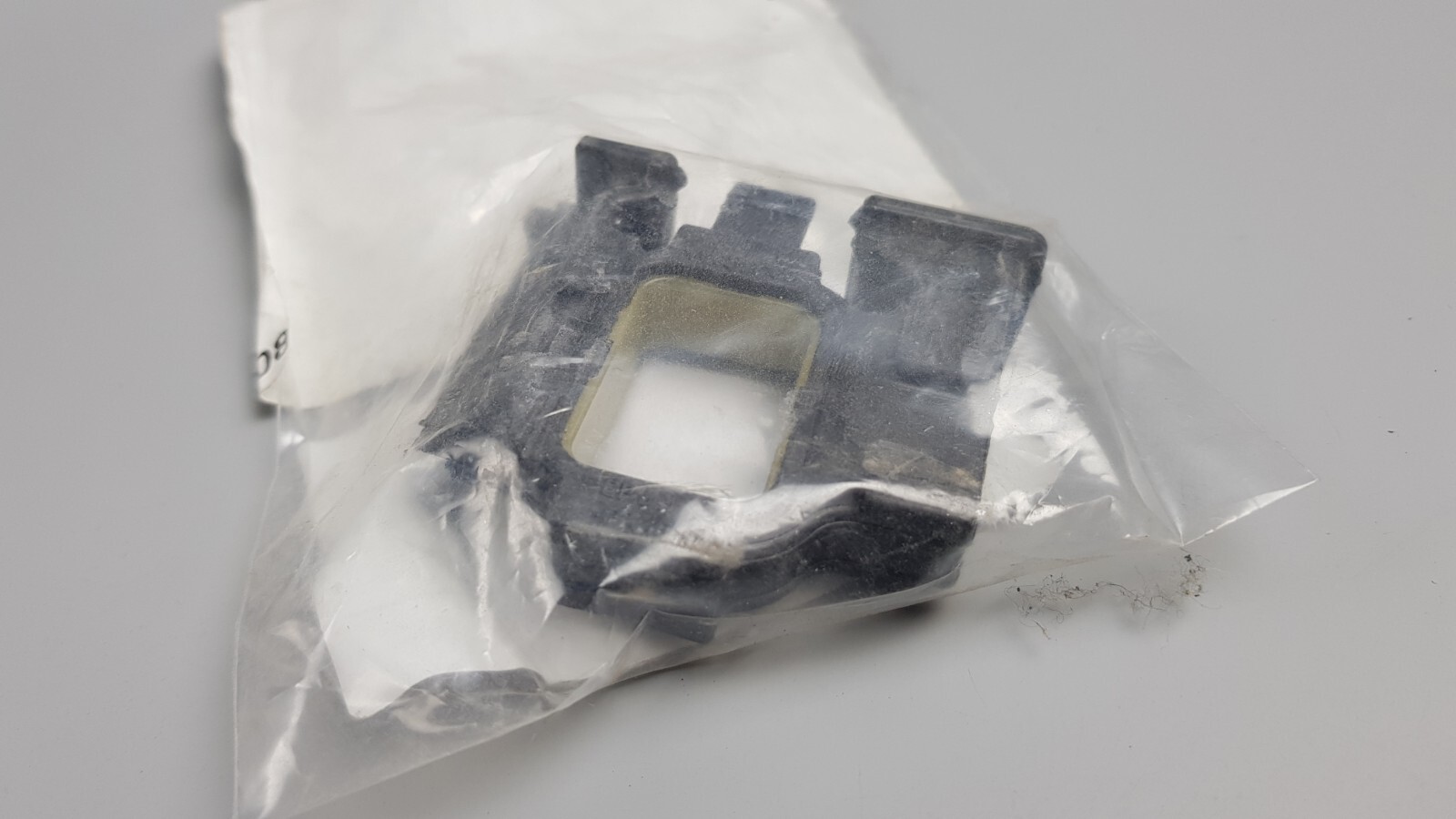 BMW X1 F48 GENUINE RADIATOR HOLDER BRACKET 17118630445 8630445 | eBay