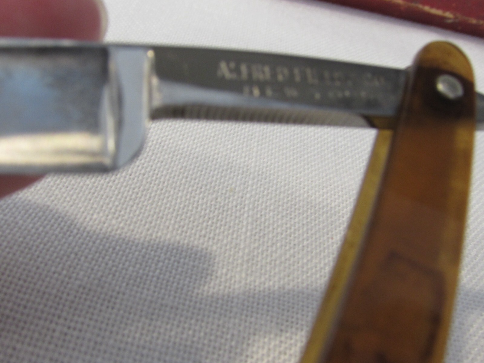 Vintage Alfred Field & Co. "Commodore" A-2221 Straight Razor with a Box ...