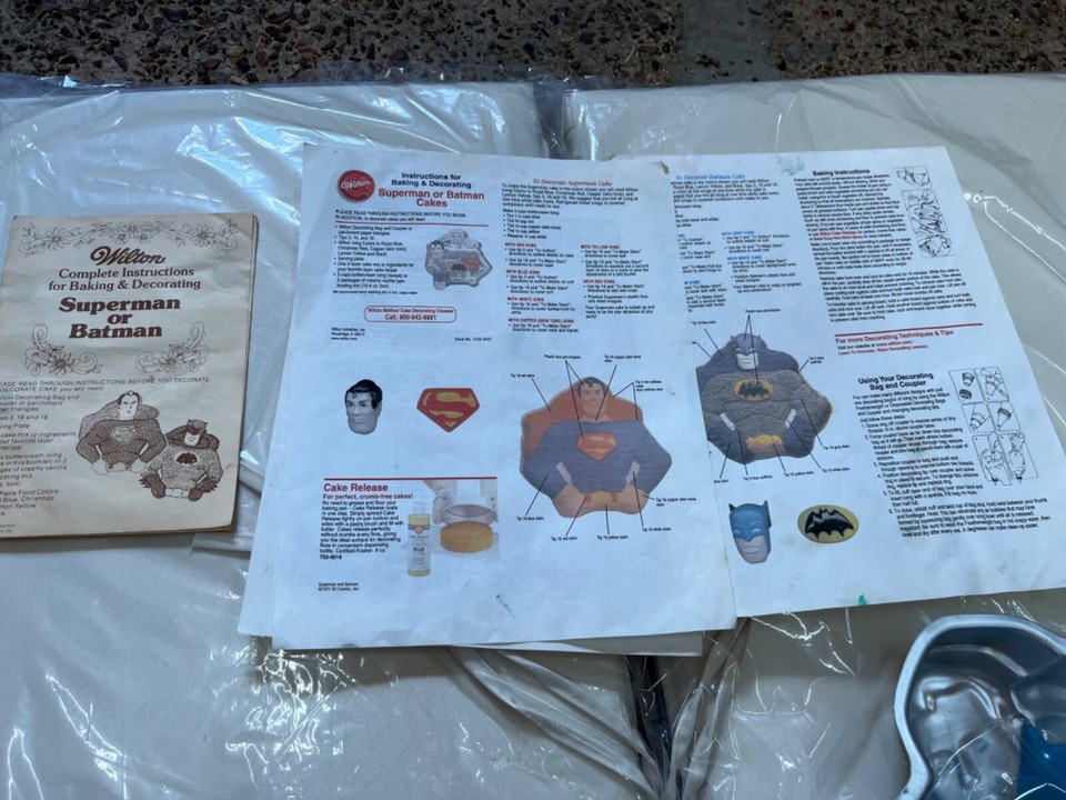 Wilton Cake Pan- Various Characters, Years, etc. Some Vintage Batman ...