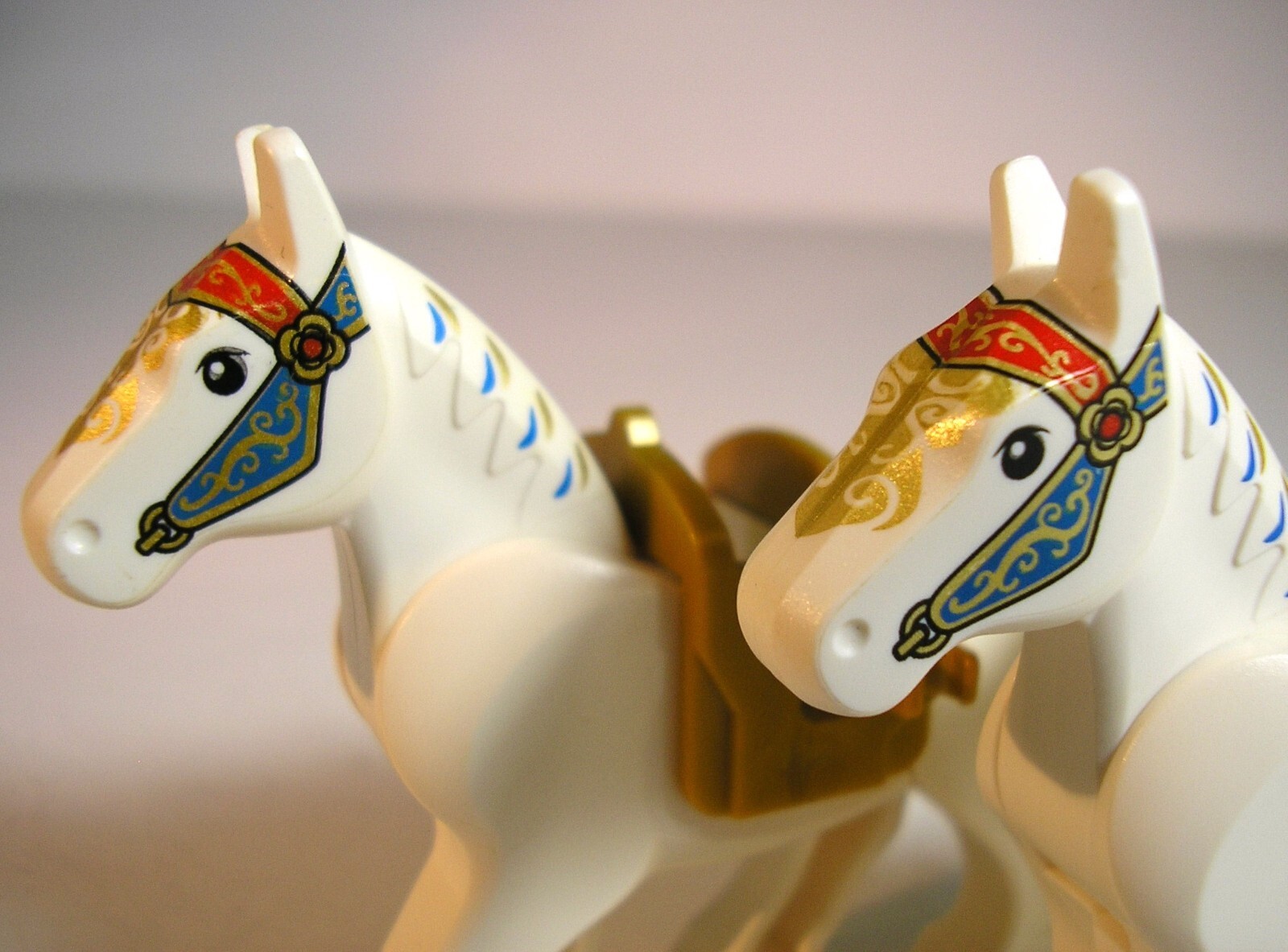 Lego White Horse Blue Gold and Red Ornate Bridle 10352c01pb05 for sale ...