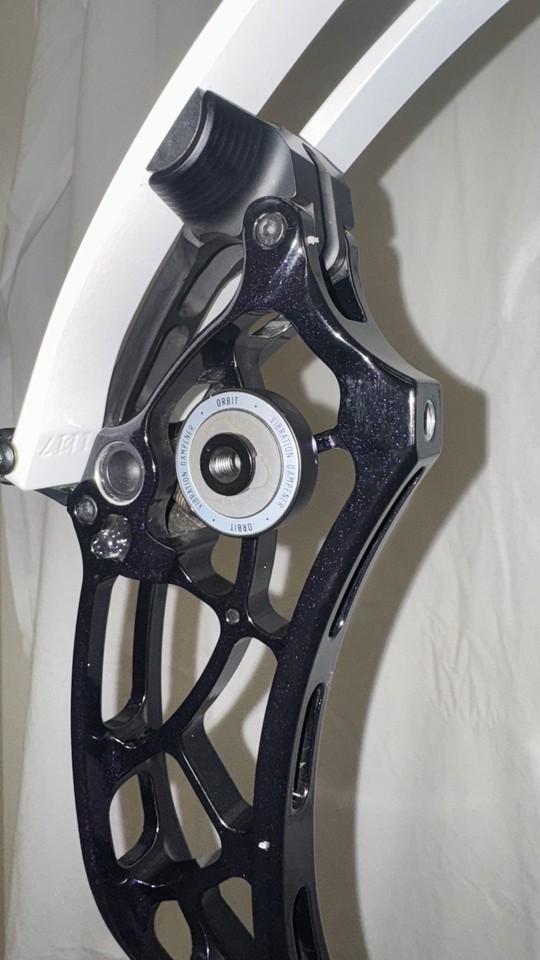 2023 Bowtech Reckoning Gen2 39 RH 60# Dark Metallic Purple | eBay