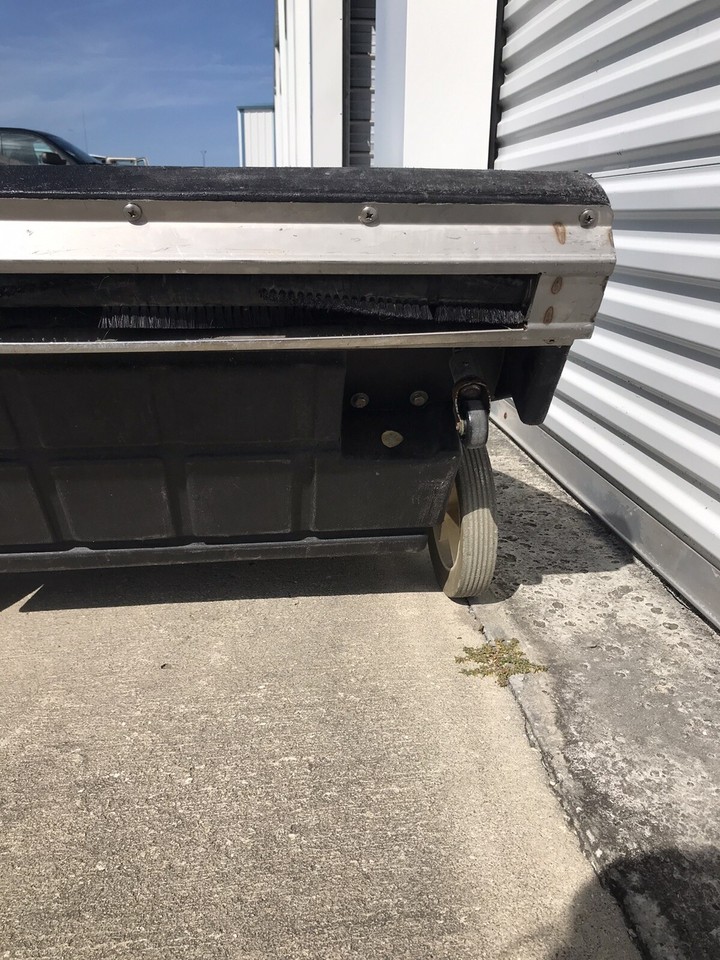 30” NSS Super Suction Commercial Vacuum Pacer 30 Wide Area Upright ...