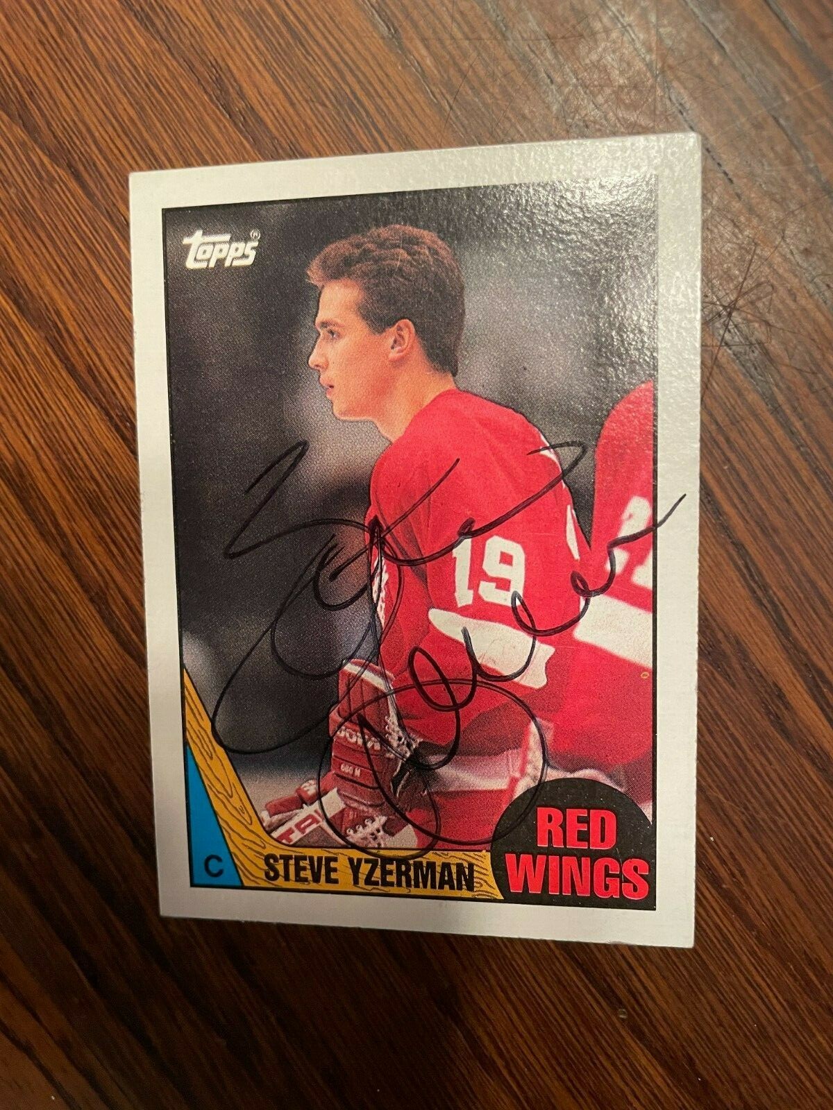 Steve Yzerman | Autographed Hockey Memorabilia & NHL Merchandise