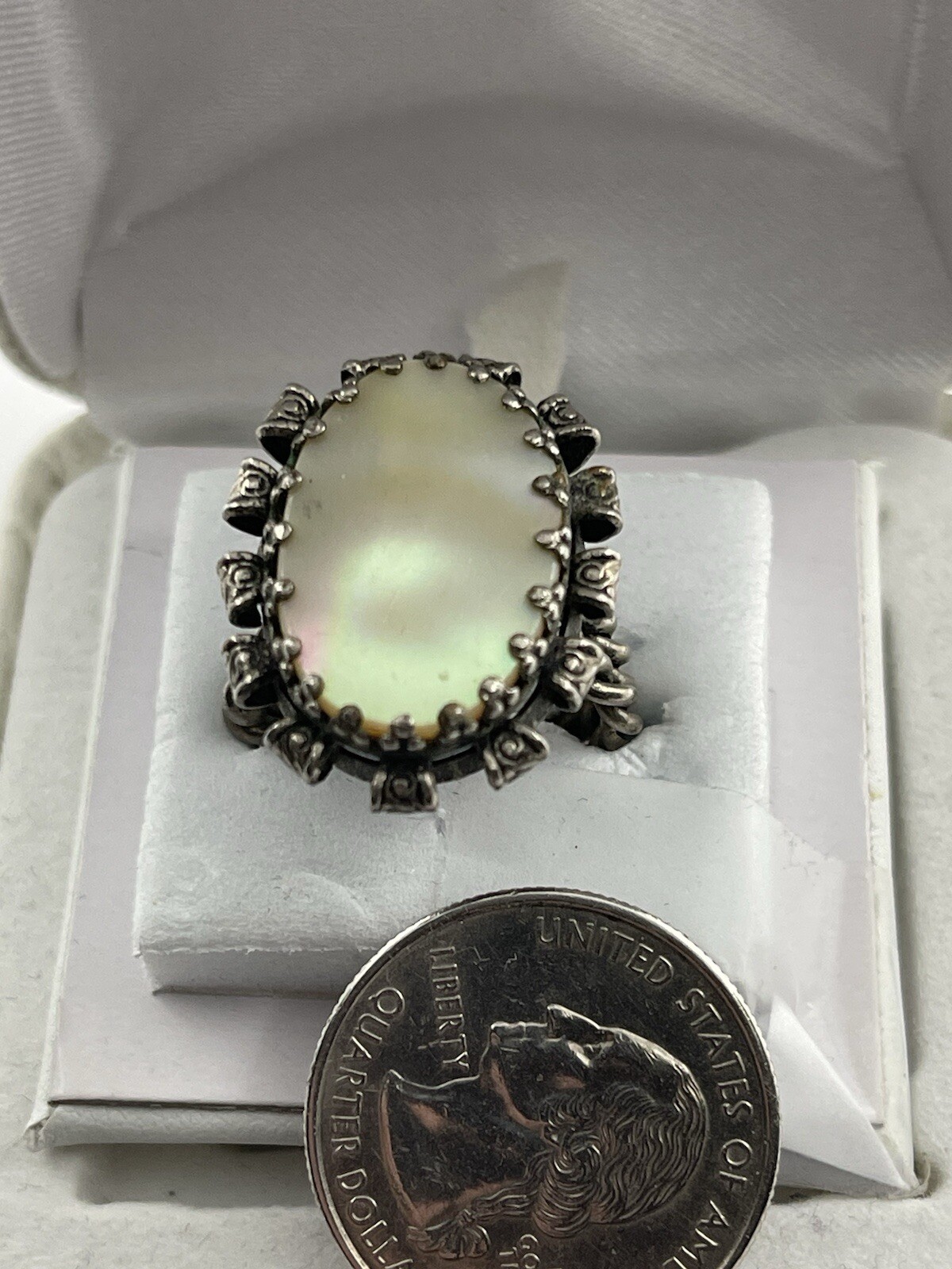 Vintage MCM Oval Mother of Pearl Silvertone Twisted Frame Ring Size 5 3 ...