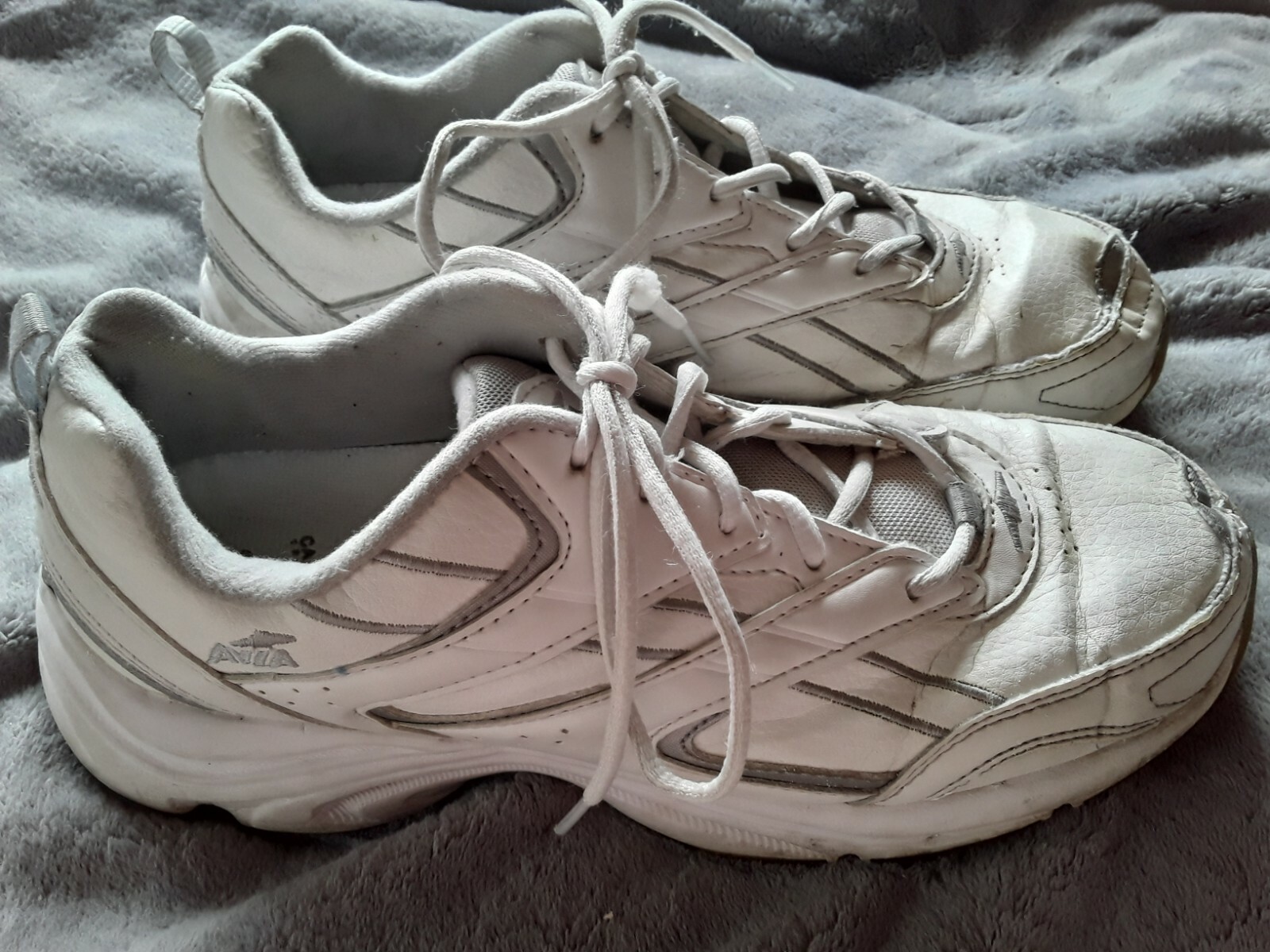 AVIA Womens White Athletic Sneakers Trainers Tennis S… - Gem