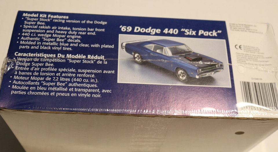MONOGRAM 2215 69 DODGE 440 SIX PACK CAR MODEL KIT NEW IN SEALED BOX 1/ ...
