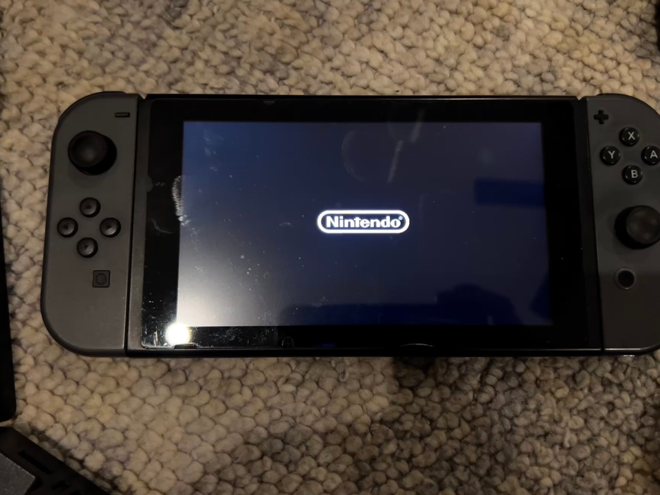 HUGE Nintendo Switch Console 1st GEN Bundle Controllers Case Port ...