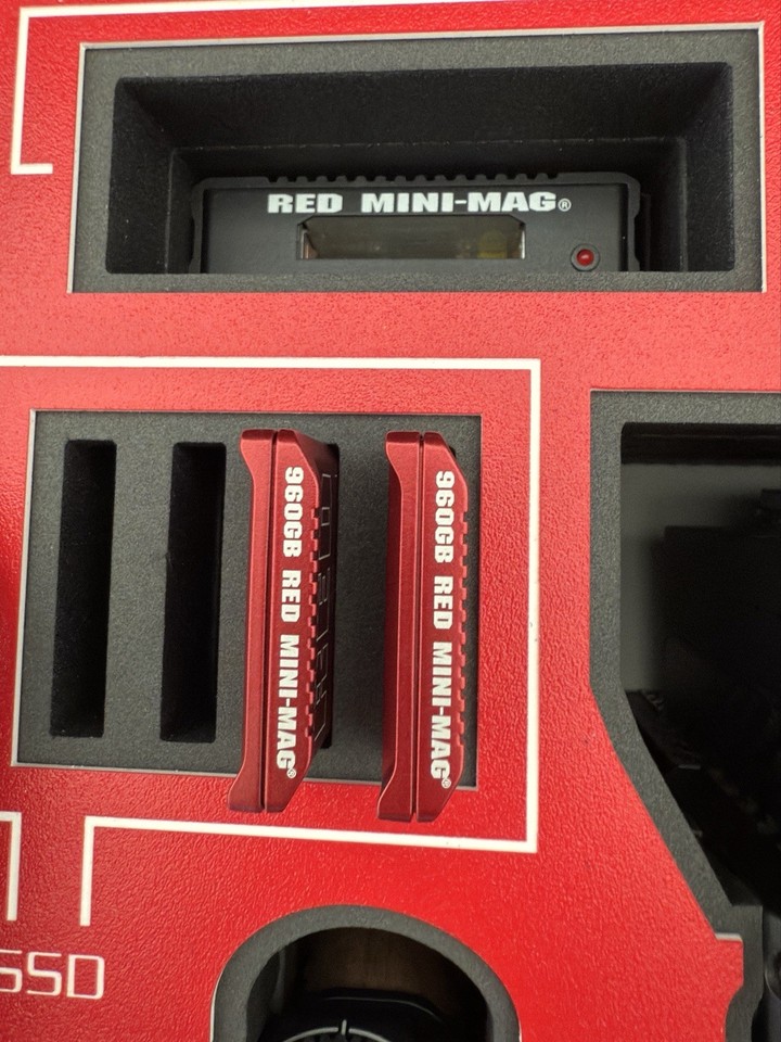 RED HELIUM 8K Digital Cinema Camera Kit, Mini-Mag SSDs, 7" Touchscreen ...