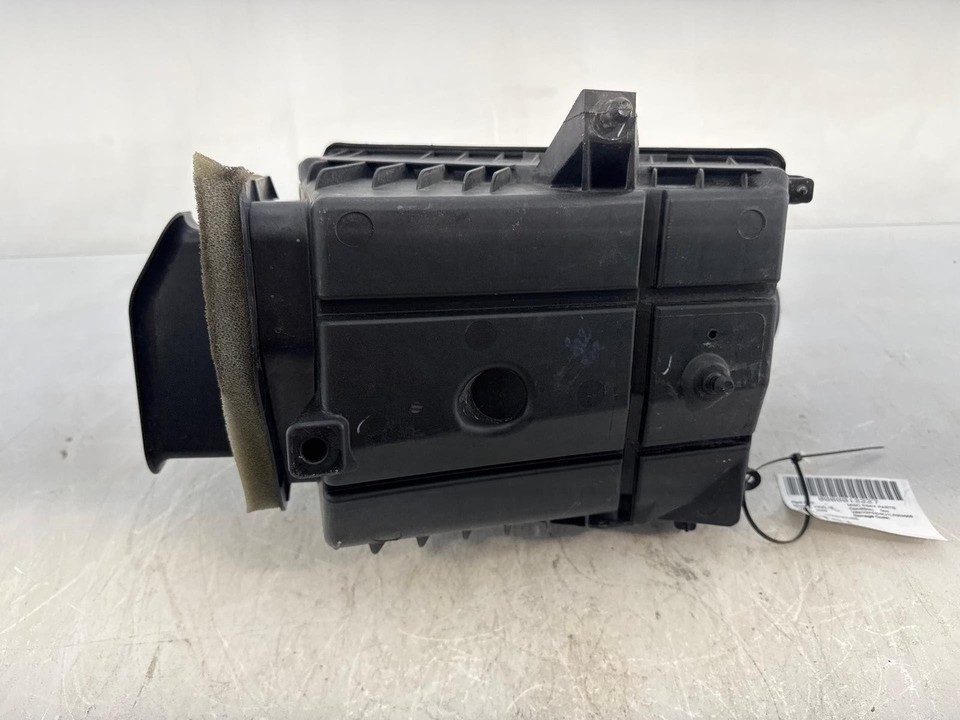 2017-2020 GMC Yukon XL Air Intake Cleaner Box OEM 23252207 | eBay