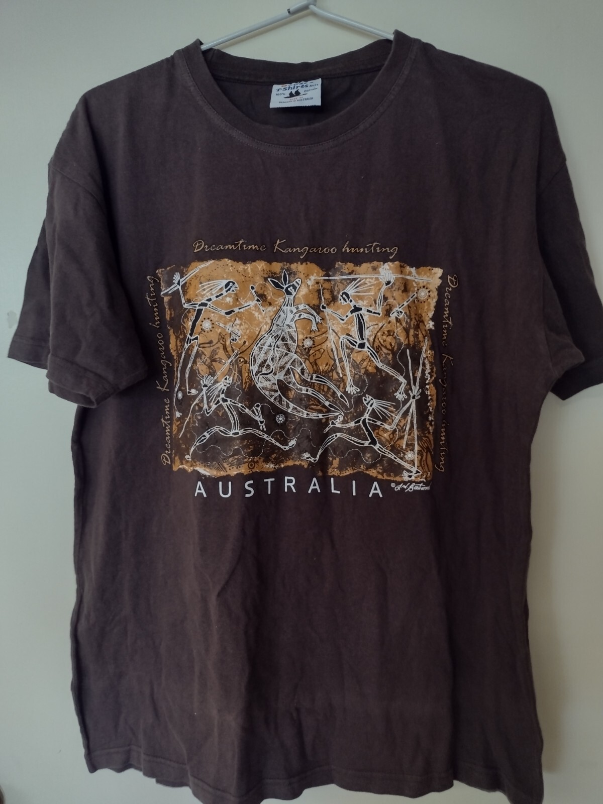 Brown Aboriginal Dreamtime Kangaroo Hunting Art Cave Painting M T-Shirt ...