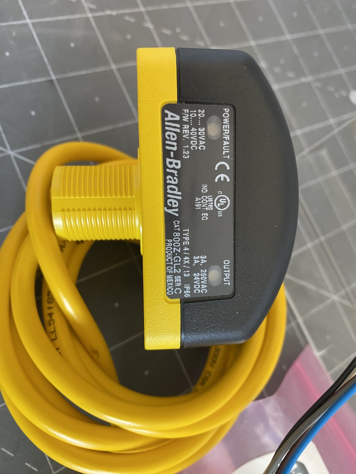 Allen-Bradley Bulletin 800Z Zero Force Touch Sensor PN: 800Z-G2AH1 | eBay