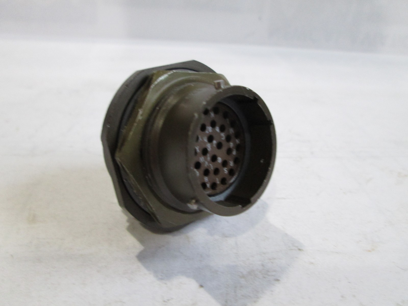 AIRCRAFT ELECTRICAL Burndy Connector W/ PINS P/N MS3124E18-32P New | eBay