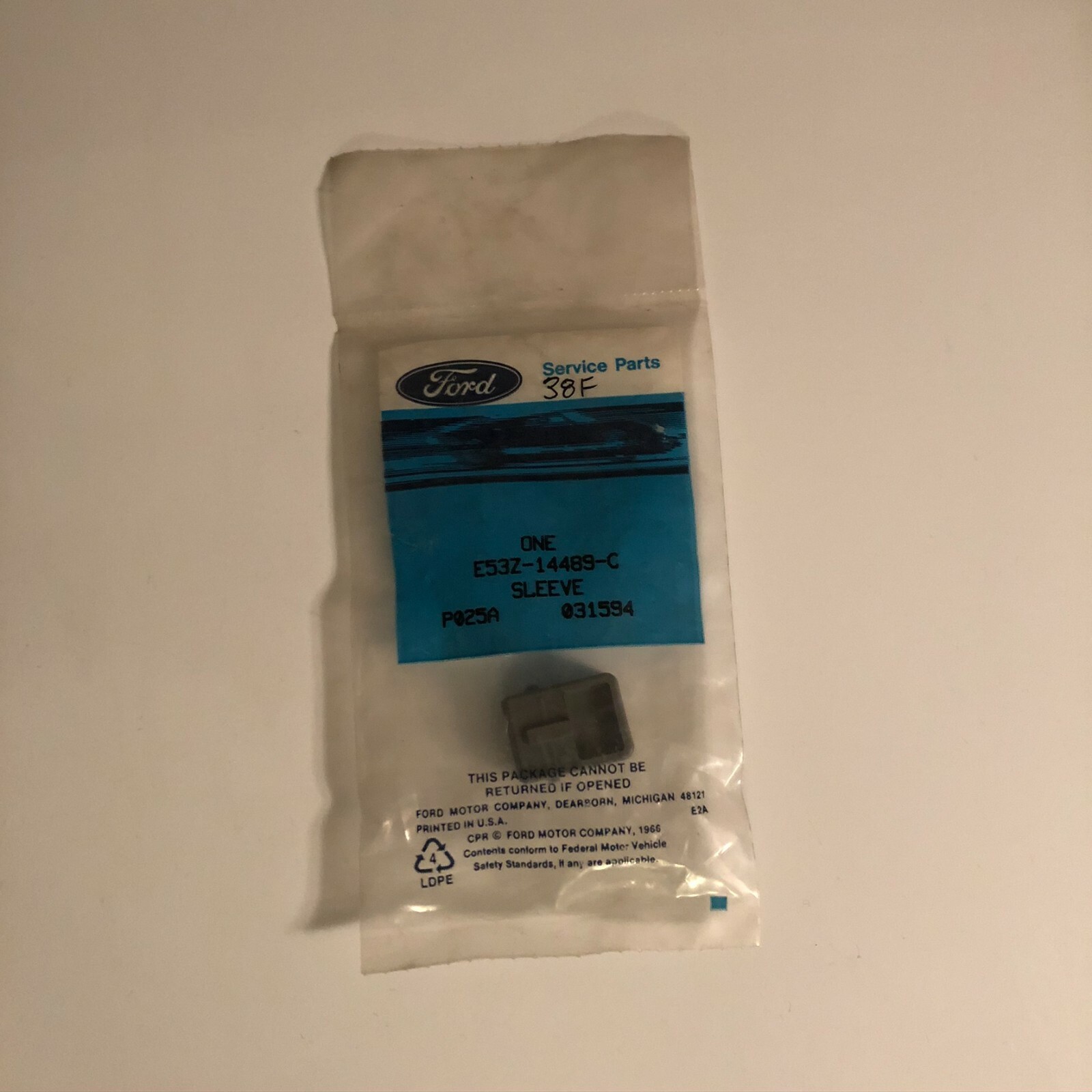 NEW Genuine OEM Ford SPOUT Circuit Timing Connector E53Z-14489-C Sleeve ...