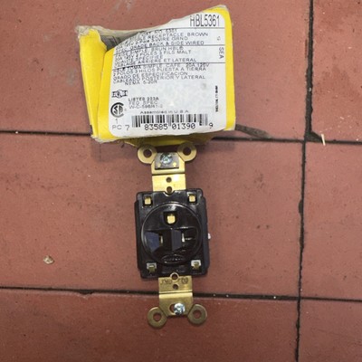 Sockets - Female Socket 3 Pole