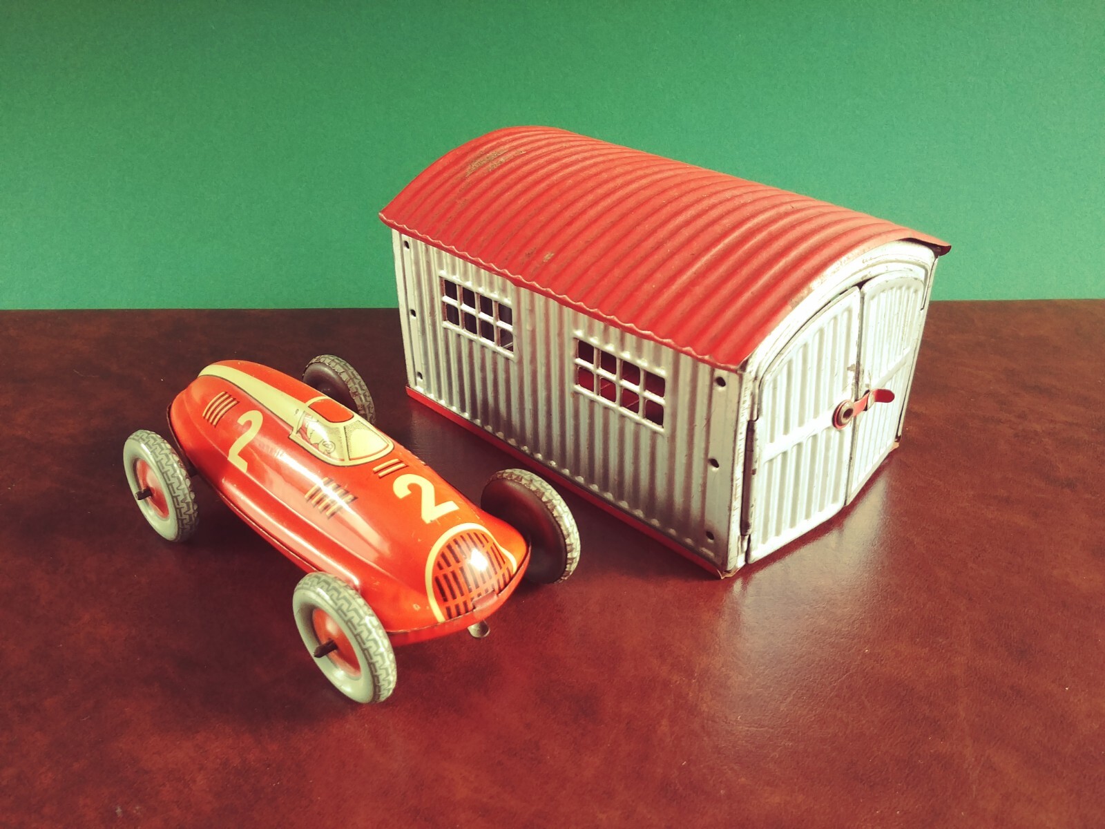 Scarce NBN Tin Wind-up Open-wheel Racer & Garage Set Tinplate Race car ...
