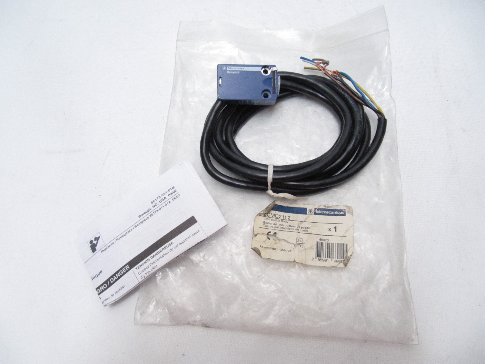 (NEW) Telemecanique Limit Switch Body ZCMD21L2 | eBay