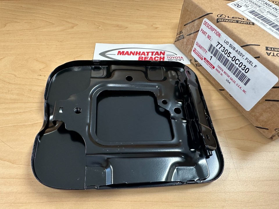 03-06 TUNDRA ACCESS CAB FUEL GAS DOOR 77305-0C030 GENUINE TOYOTA | eBay