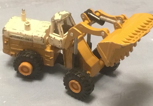 Vintage ERTL International Payloader 560 Diecast Mini Wheel Front ...