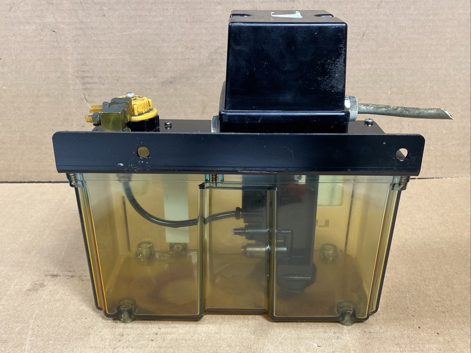 Lube Corp AMZ-III 285060 Automatic Oil Lubrication Pump 0.9/0.11 L/min ...