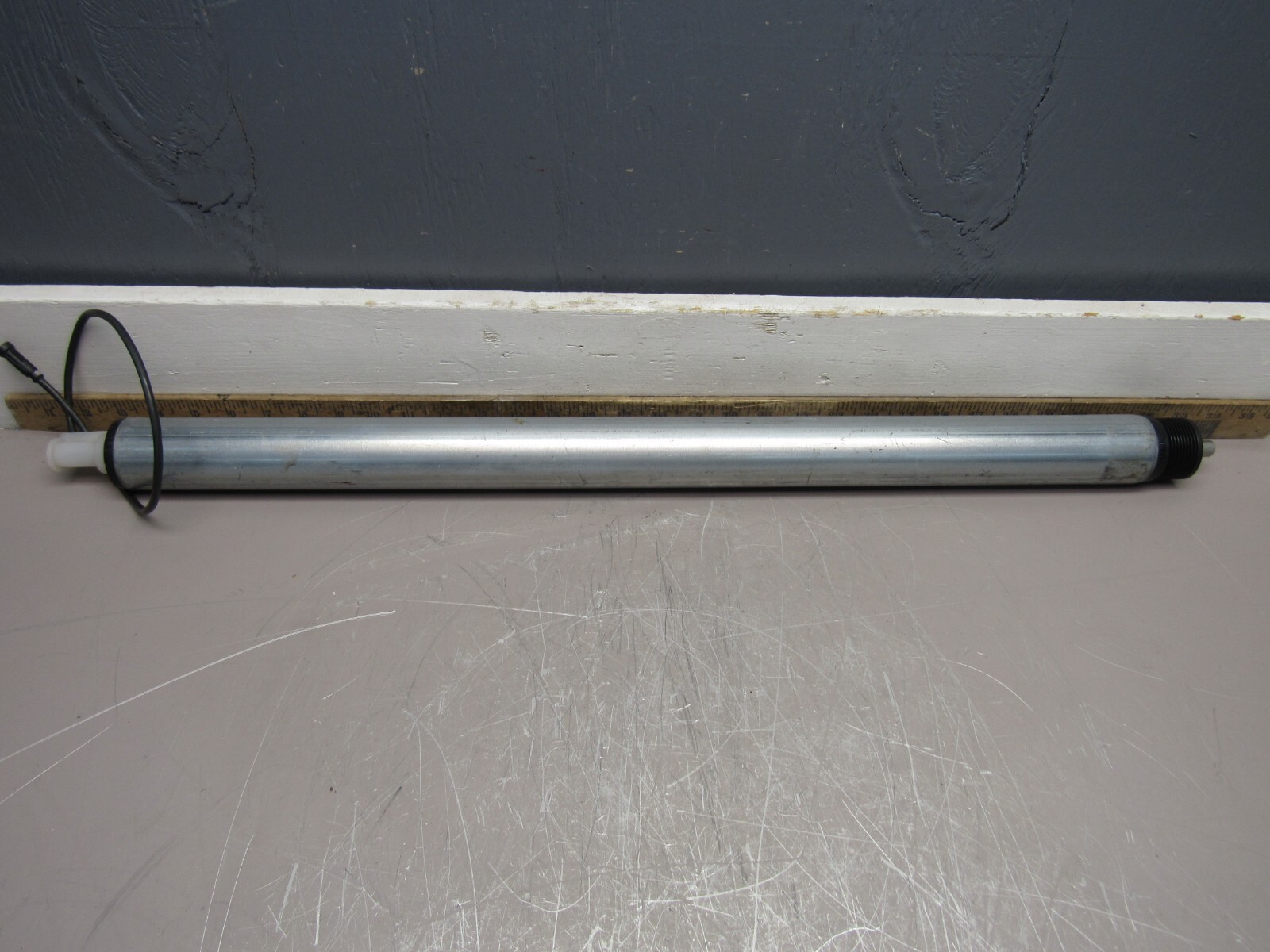 INTERROLL ROLLER DRIVE EC5000 35W 42:1 27"LONG 2"DIA. 24VDC XLNT USED ...