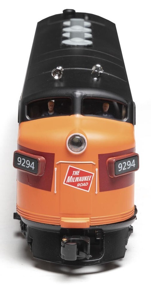 Menards O Gauge Powered MILWAUKEE ROAD F3 Diesel Locomotive - Sealed | eBay