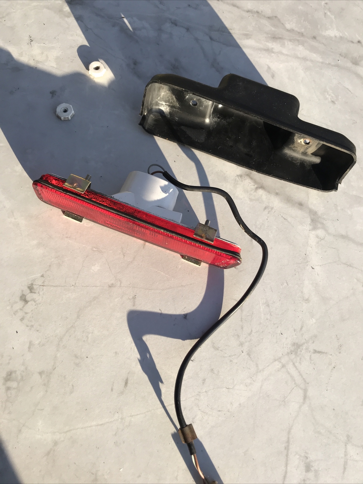 86.5 87 88 GENUINE PORSCHE 944 OEM COMPLETE LEFT REAR PARKING LAMP ...